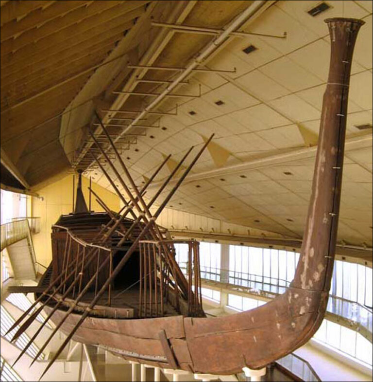 Great Pyramids and Cedar Boats - Phoenicians in Phoenicia
